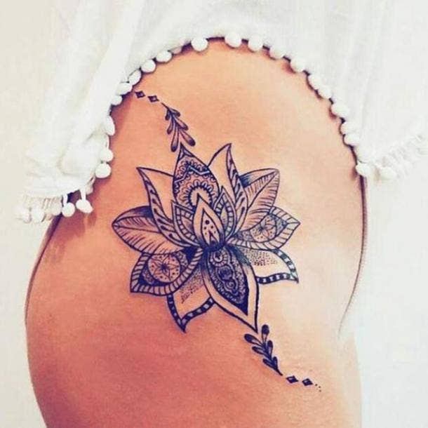 16 Best Stretch Mark Tattoos That Will Make You Love Your Body Yourtango